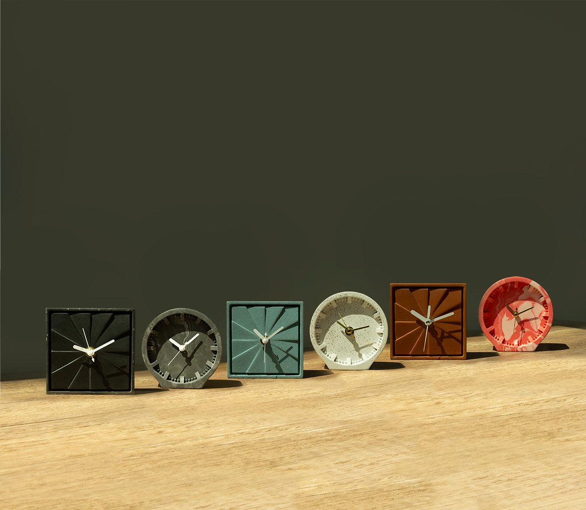 Jesmonite Clock | Kairos Collection – Concrete Everything