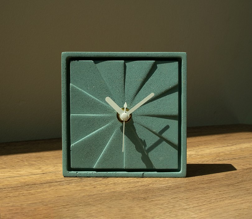 Jesmonite Clock | Kairos Collection – Concrete Everything