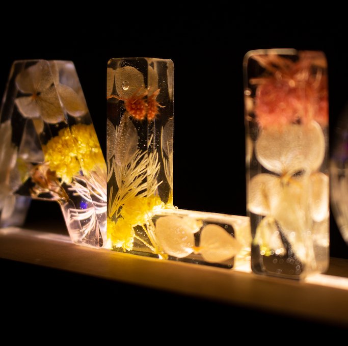 [NEW] Flower Resin Initial Lamp Workshop – Concrete Everything